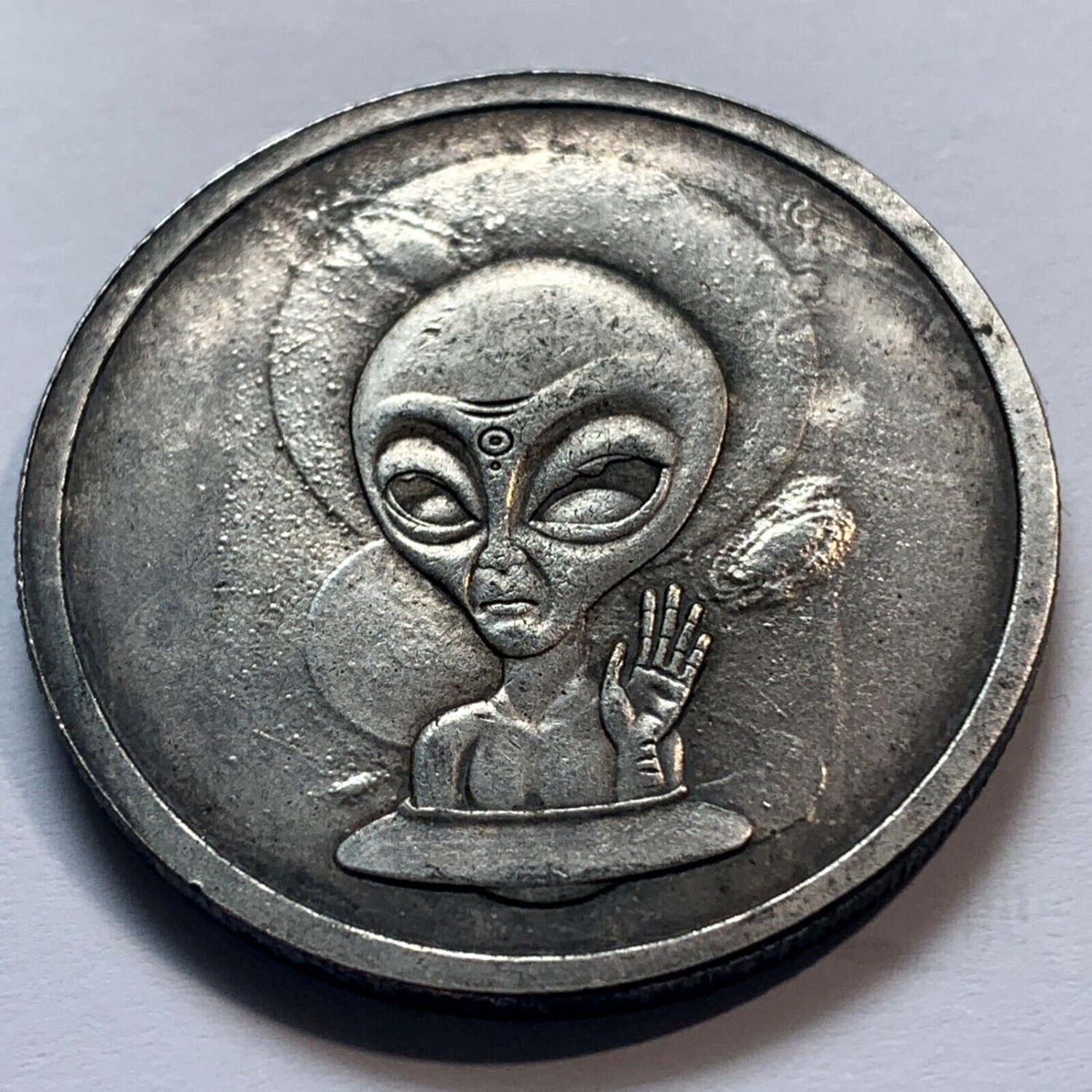 Greetings Earthlings Alien Challenge Coin Lucky Pocket Heads Tails Flip ...
