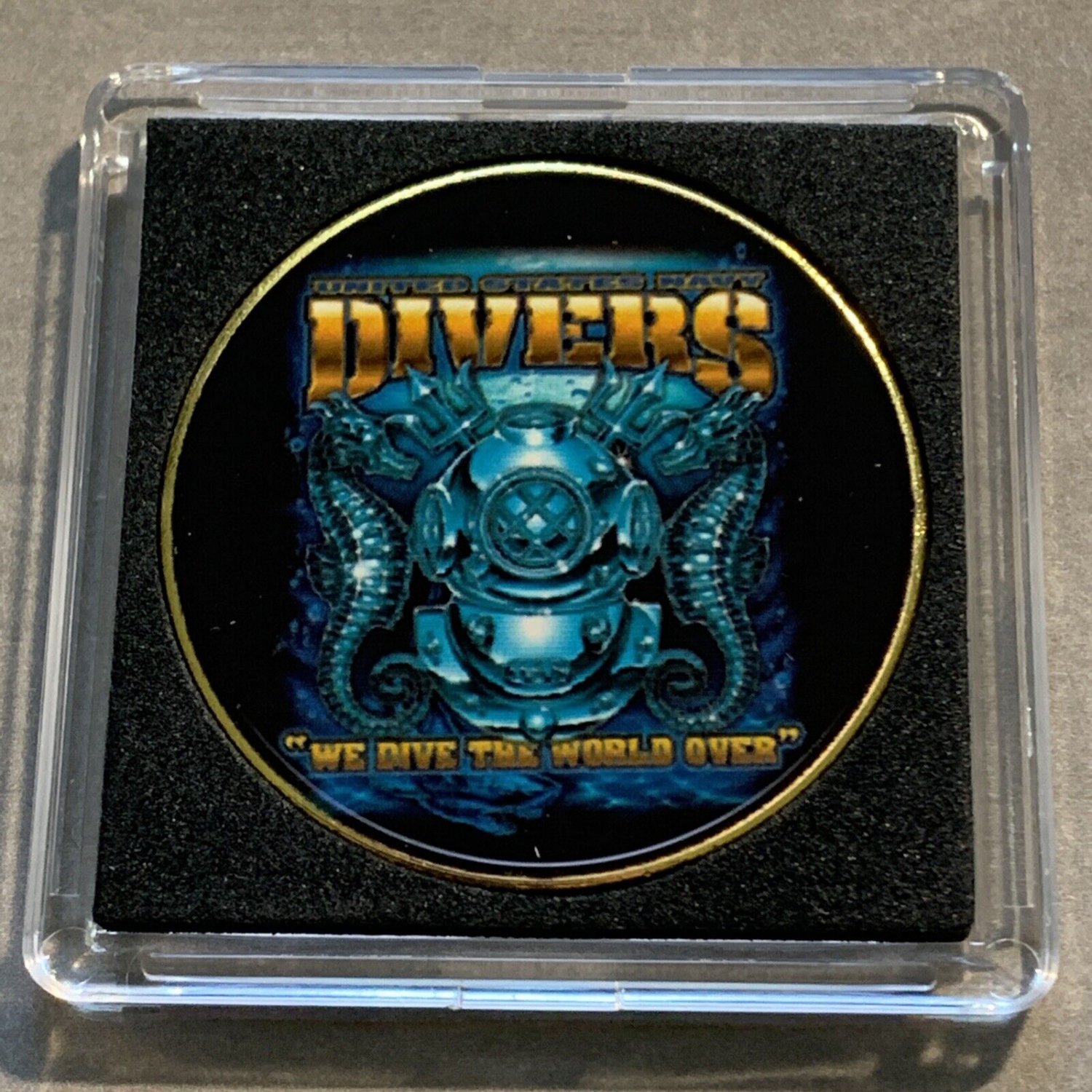 US Navy DIVERS CHALLENGE COIN-"We Dive The World Over" -w/Case