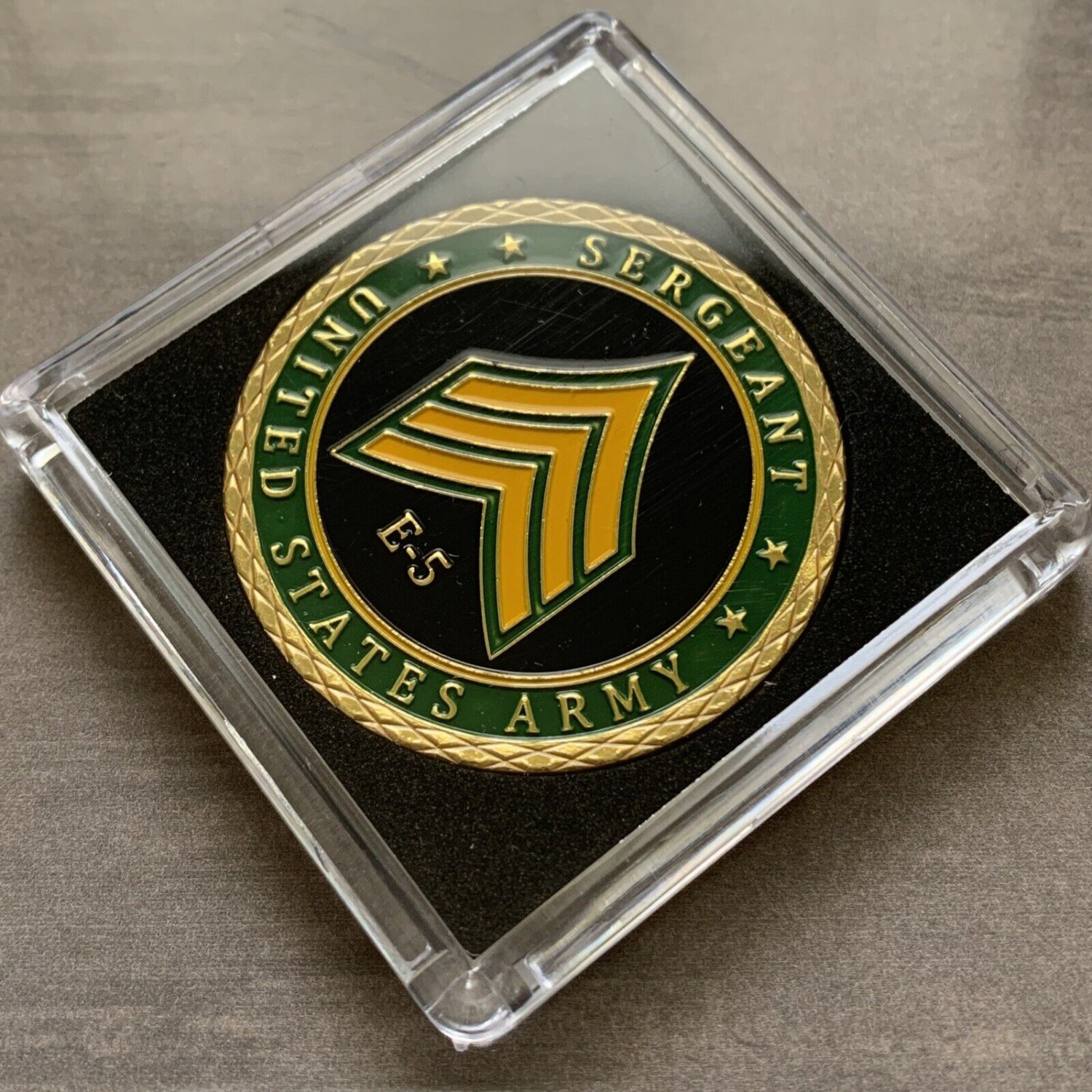 UNITED STATES ARMY - Rank SERGEANT E-5 Challenge Coin with Case UNITED STATES ARMY - Rank SERGEANT E-5 Challenge Coin with Case