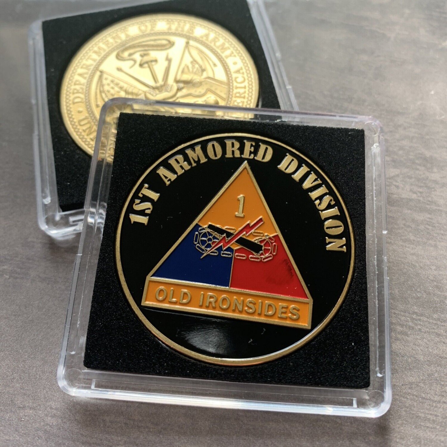 US ARMY Challenge Coin 1ST ARMORED DIVISION "OLD IRONSIDES" with Case!