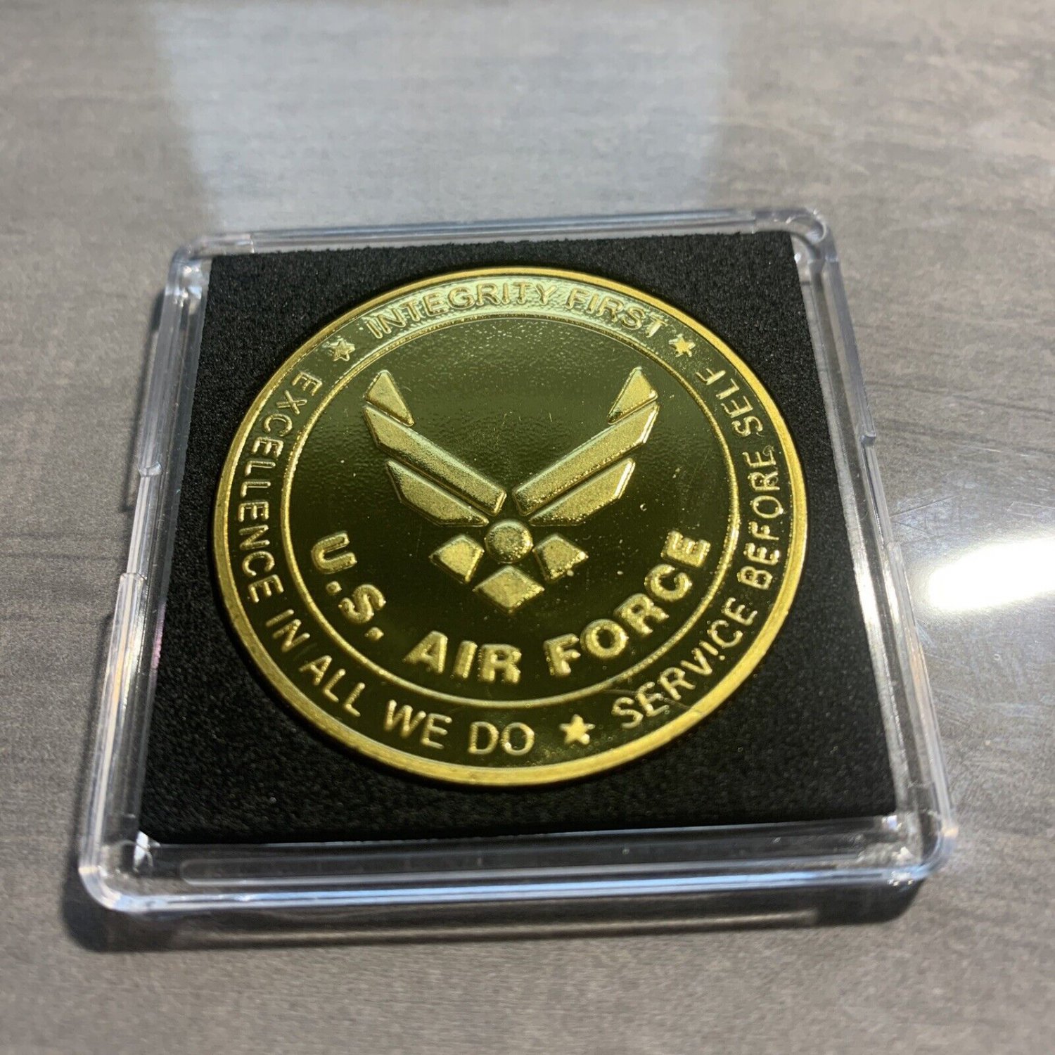 B-2 Spirit Stealth Bomber Challenge Coin United States AIR FORCE USAF w ...