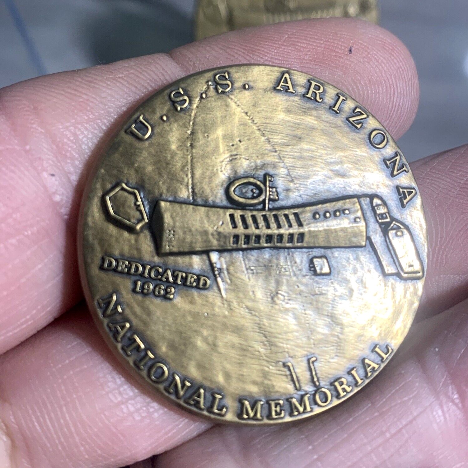 USS ARIZONA BB-39 MEMORIAL PEARL HARBOR HAWAII Challenge Coin 1.5" with ...