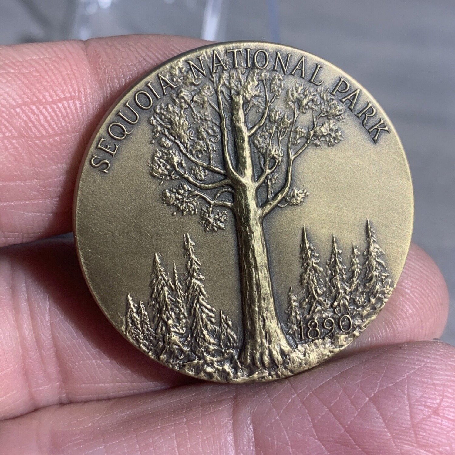 SEQUOIA NATIONAL PARK 1890 BRONZE Challenge Coin 1.5" with STAND