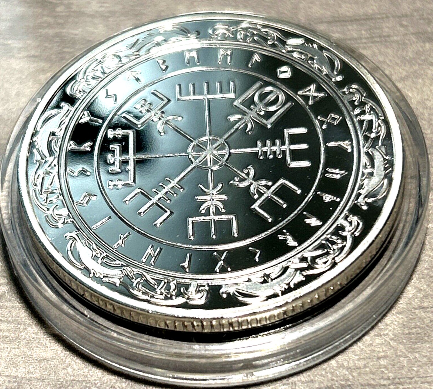 Norse Viking Rune Vegvisir Compass Challenge Coin Silver Plated