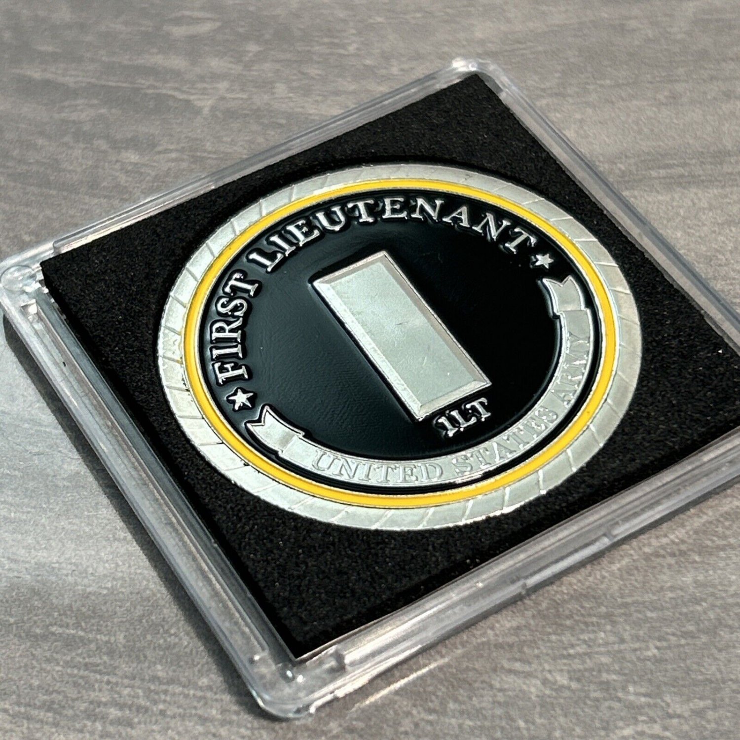 US ARMY 1ST LIEUTENANT Challenge Coin with case-SHIPS WITIN 24 HRS!