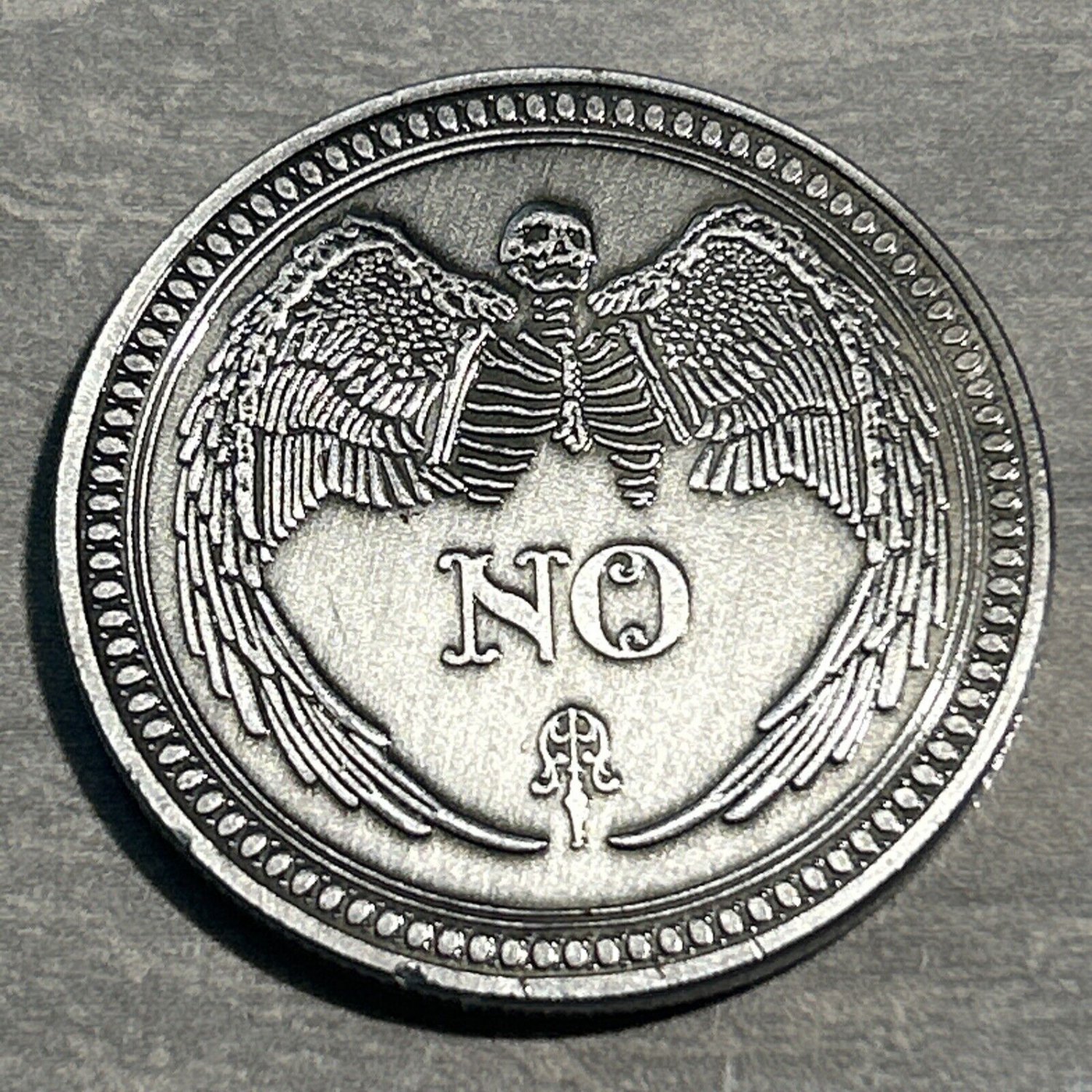 SKULL Skeleton Ouija Yes/No Lucky Fortune Teller Flip Silver Challenge ...