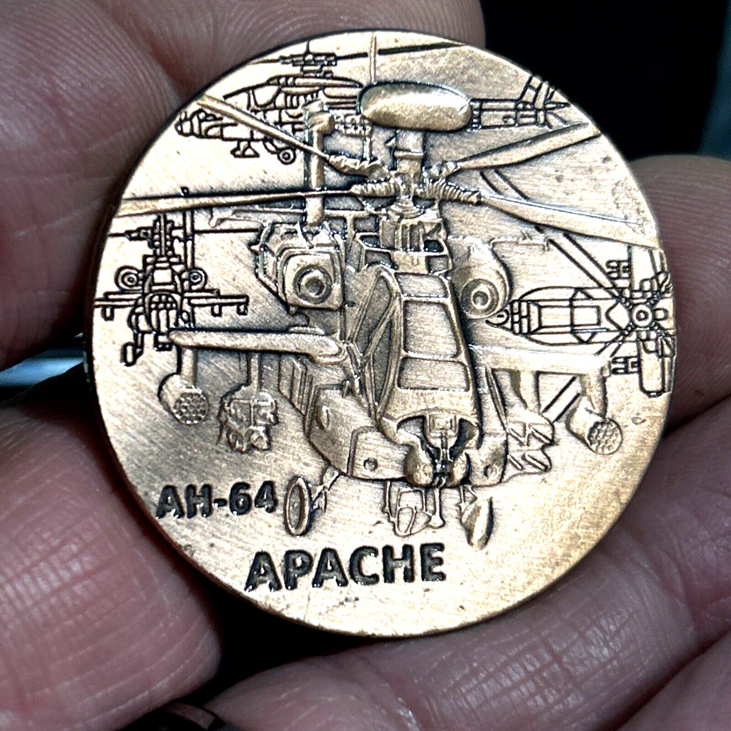 AH-64 APACHE Challenge Coin Attack Helicopter Boeing United States Army