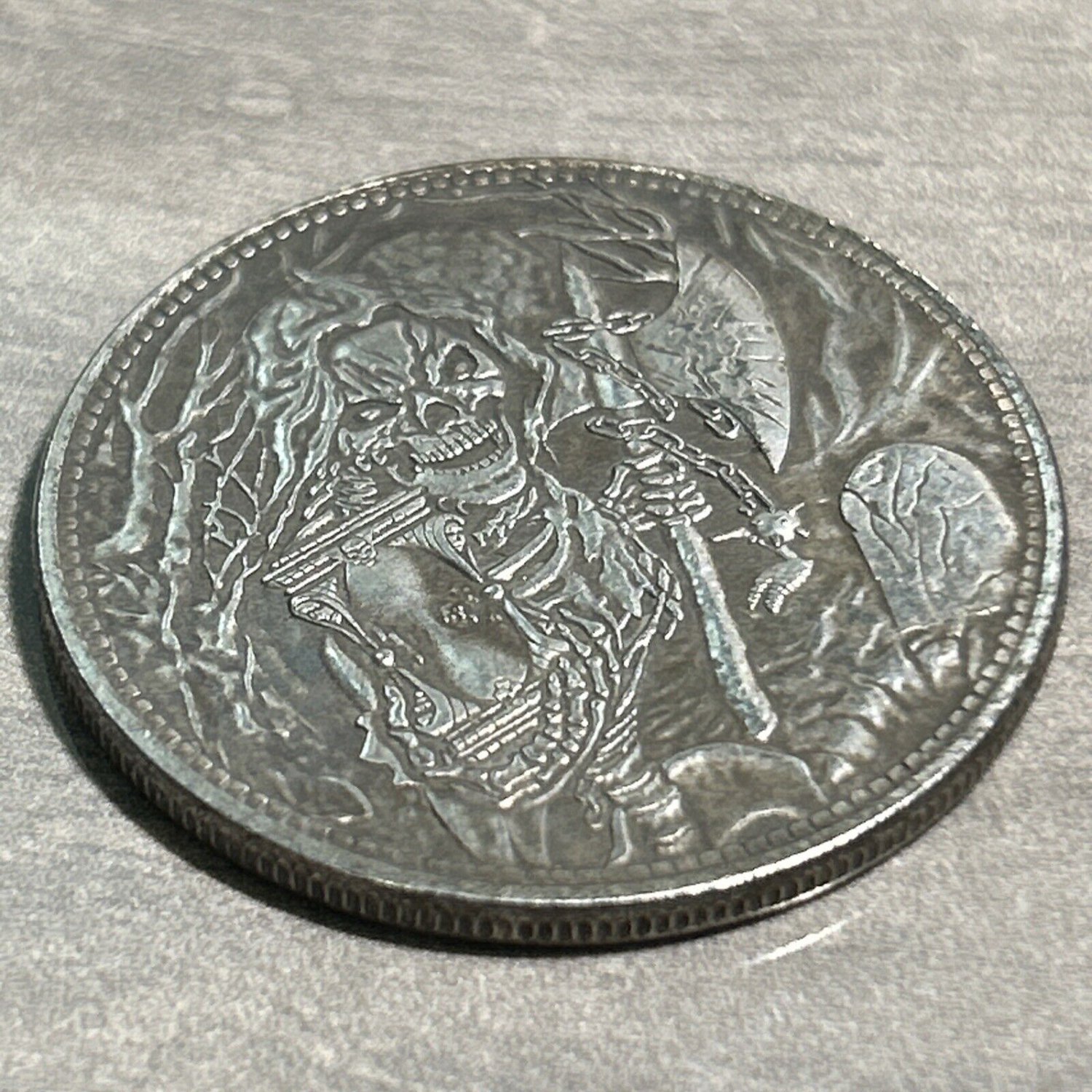 GRIM REAPER EVIL AX Skull Novelty Good Luck Heads Tails Challenge Coin