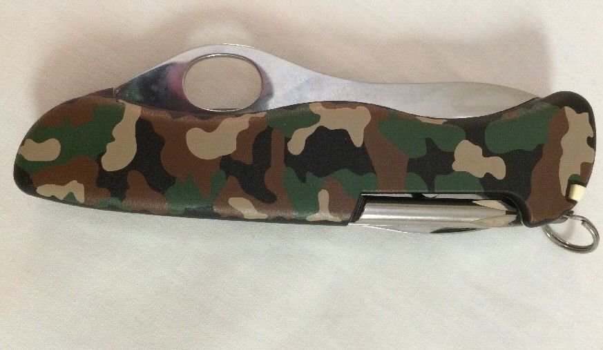 Victorinox One Hand Trekker Swiss Army Knife Camo Handles Wave Edge