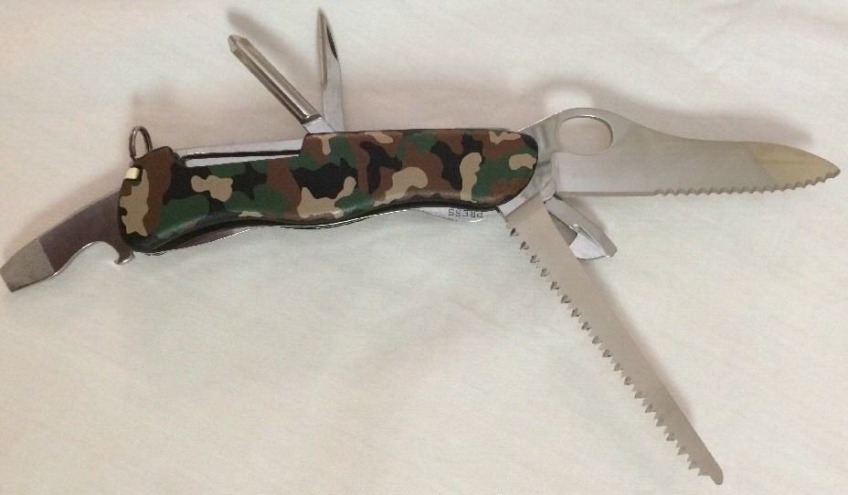Victorinox One Hand Trekker Swiss Army Knife Camo Handles Wave Edge