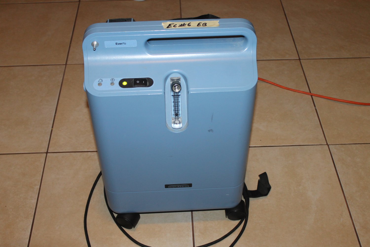 Respironics everflo 5l oxygen concentrator with 20500 hours- good motor