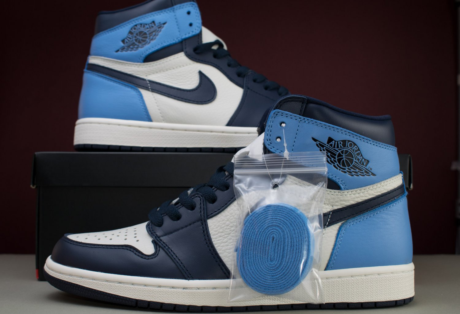 Jordan 1 Retro High Obsidian UNC