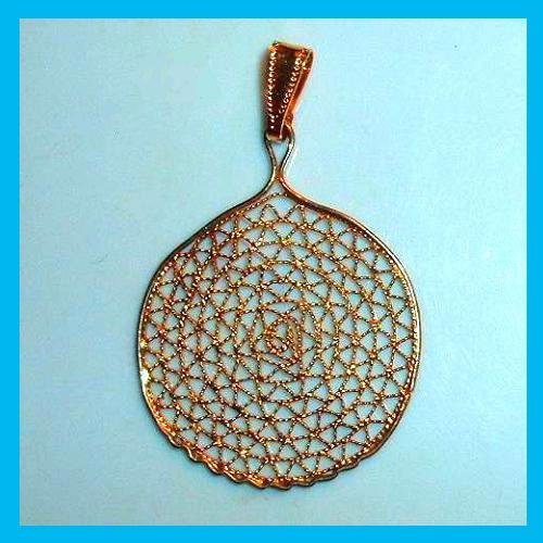 Lovely Round Lattice Design Yellow Gold plated Pendant