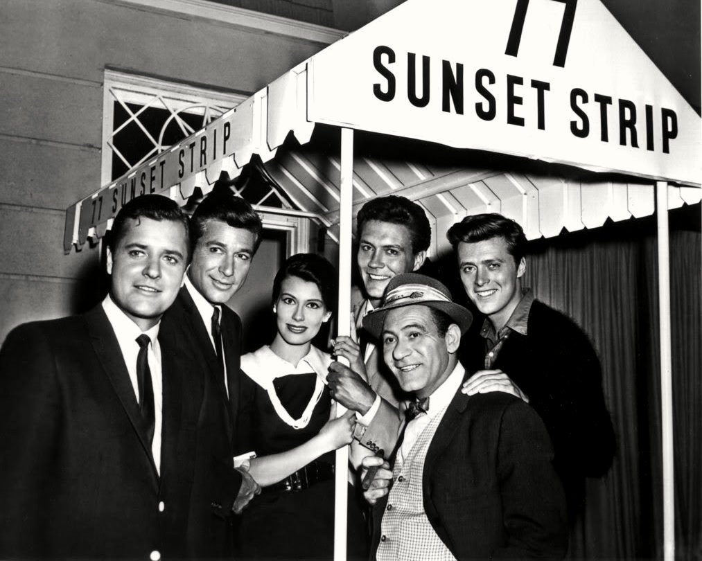 THE CAST FROM THE TV SERIES THE CAST FROM THE TV SERIES