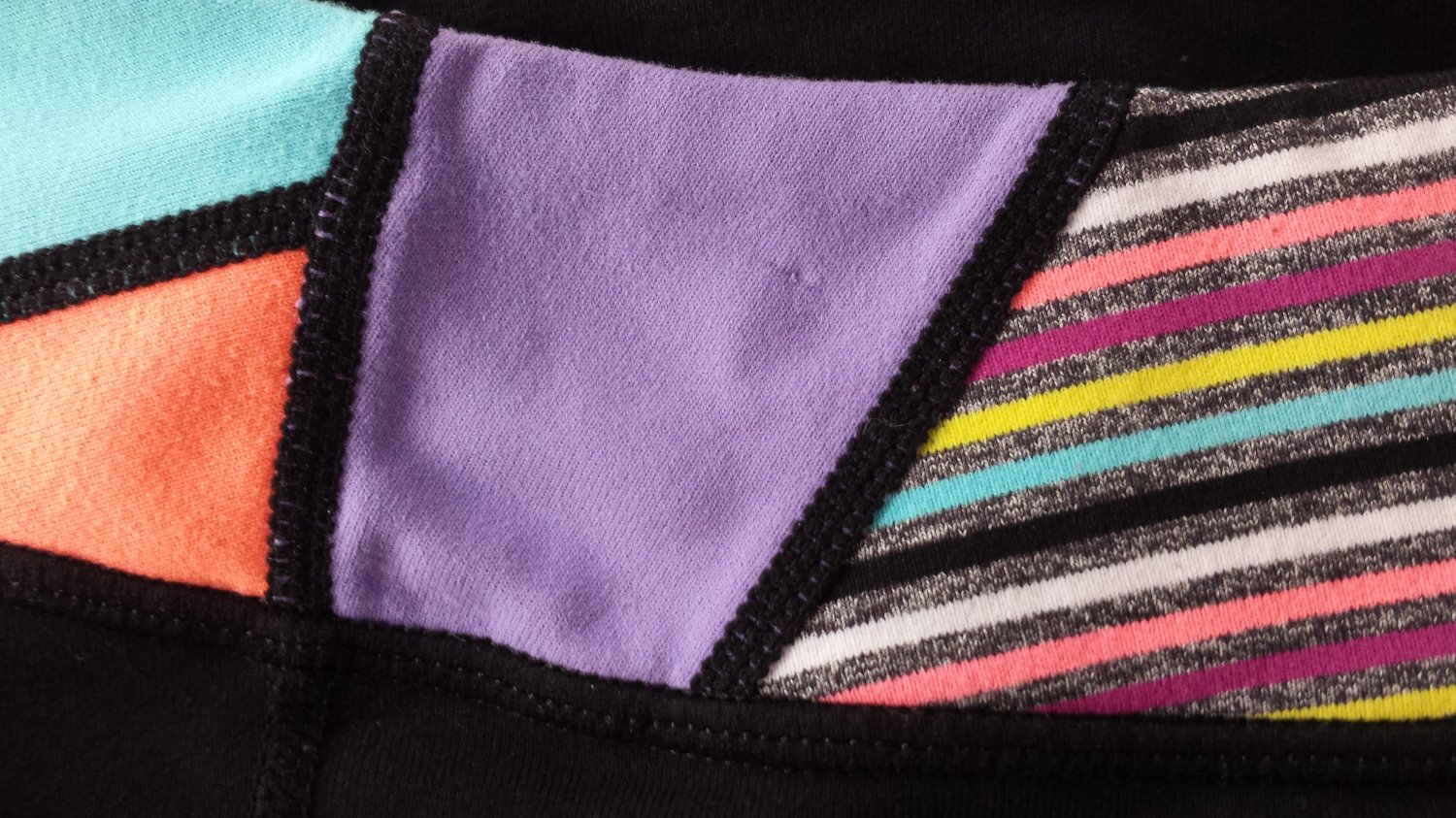 Ivivva Girls Size 12 Reversible Rhythmic Shorts