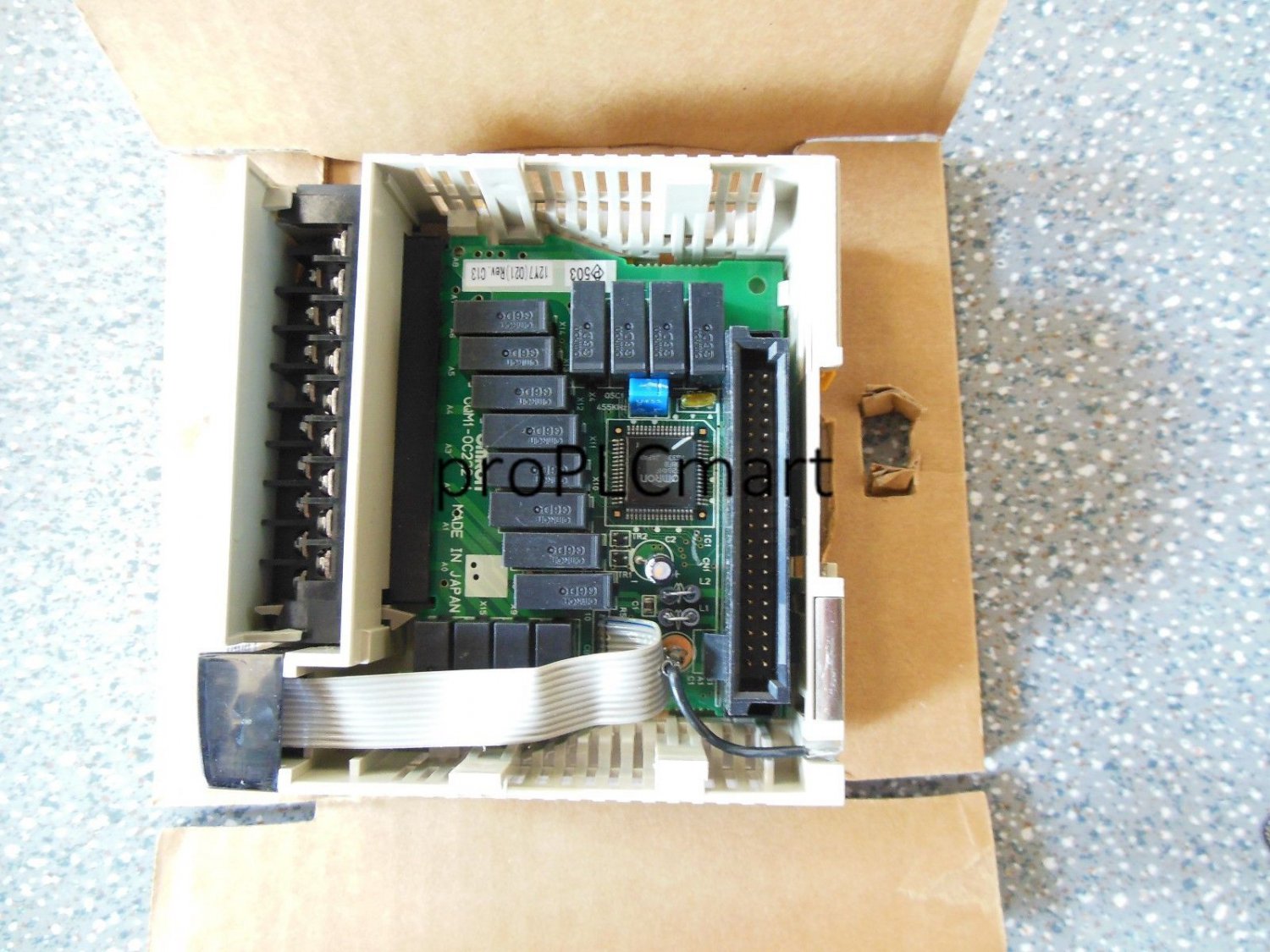 OMRON MODULE C200H-OC222 EXPEDITED SHIPPING C200HOC222 NEW