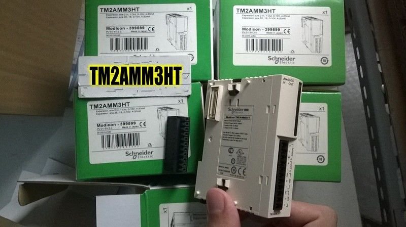 Brand new Schneider TM2AMM3HT PLC Analog I/O Module in box
