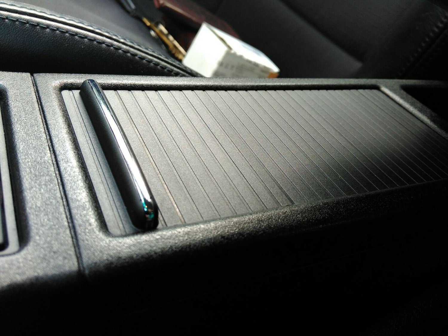 BMW E46 GENUINE Center Console Black Roller Cover 51167038333