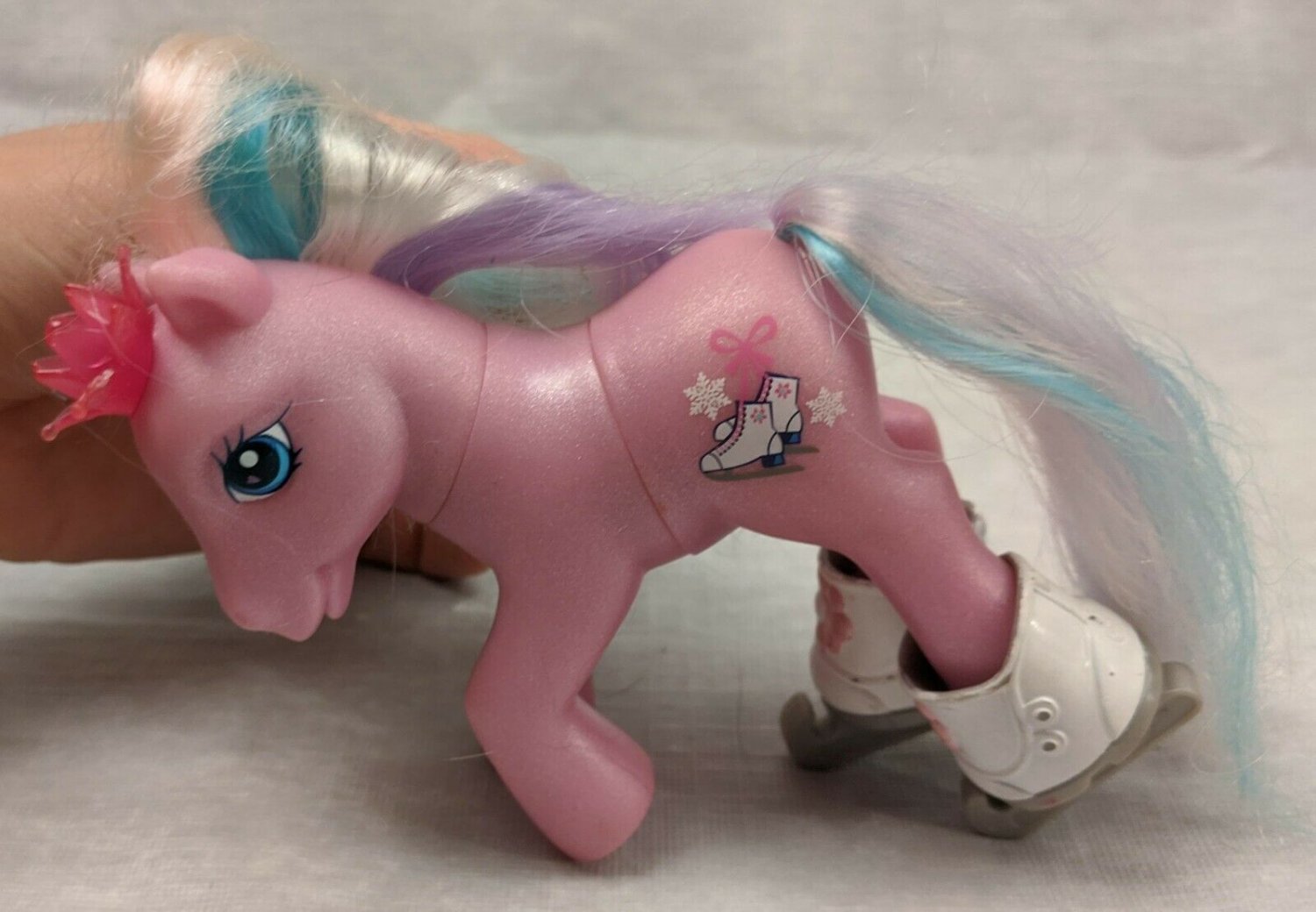 My Little Pony G3 Hasbro Glitter Glide Ice Skating Pony Only Loose Joint