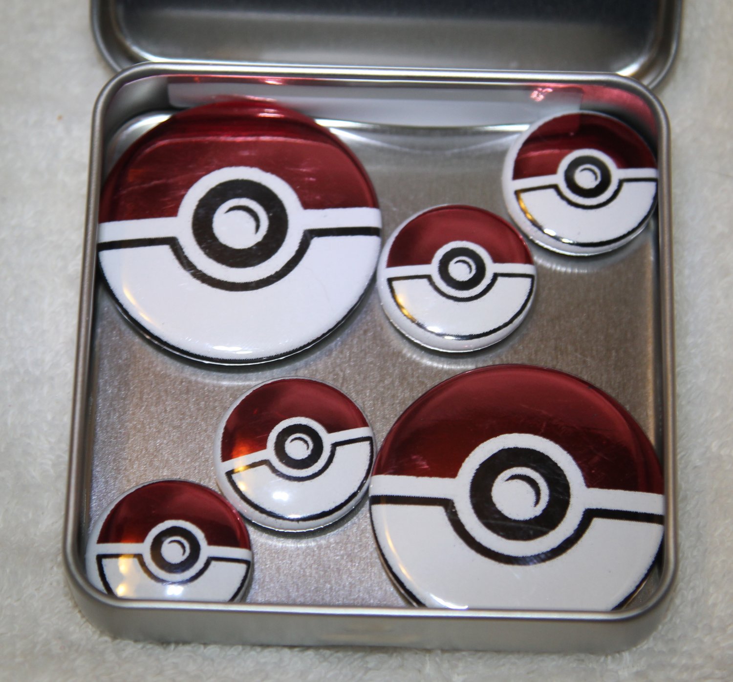 Pokemon Ball Foil Magnet Set