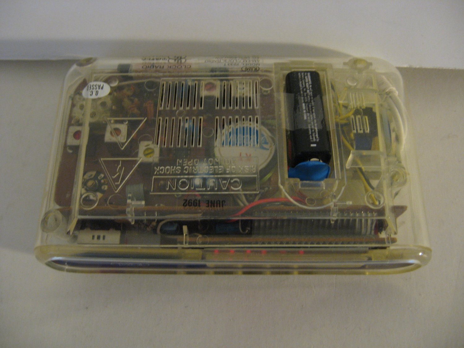 Vintage Tozai - See Through AM/FM Clock Radio