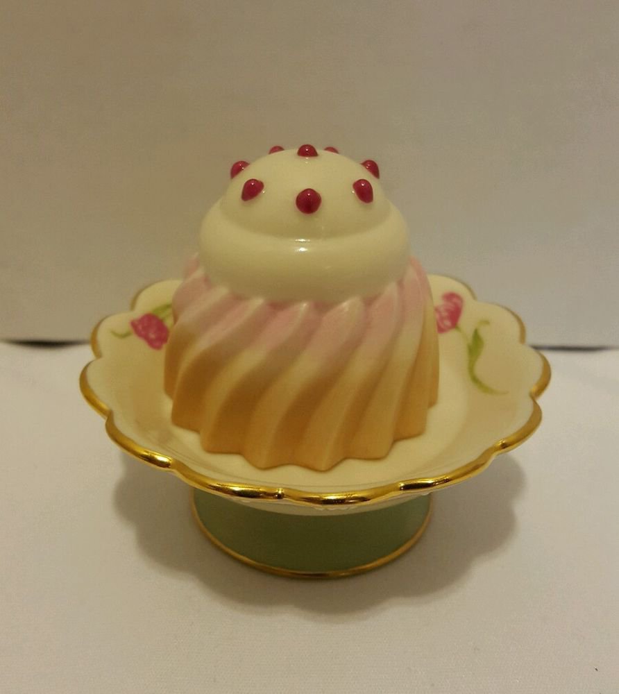 Lenox Tea at the Ritz Dessert Cake Box