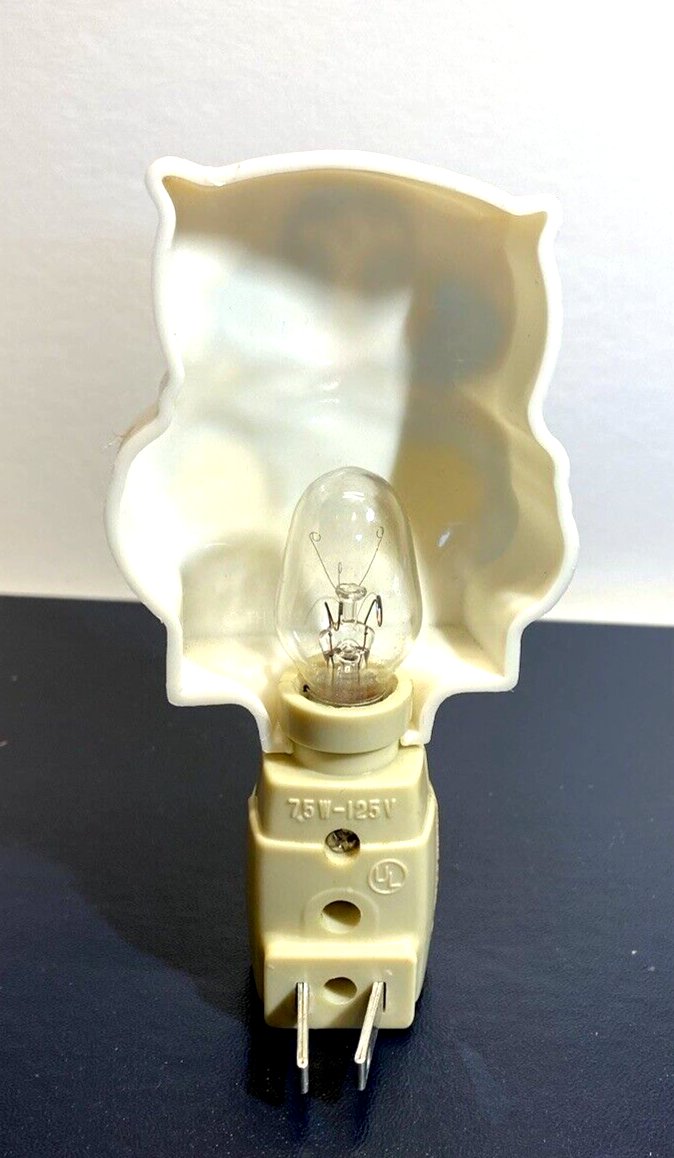 Vintage Walt Disney Co. Donald Duck GE Night Light