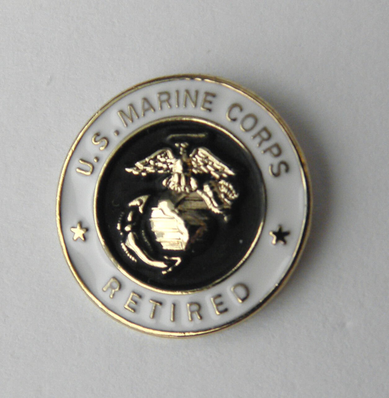 USMC MARINES US MARINE CORPS RETIRED SMALL LAPEL PIN BADGE 5/8 INCH