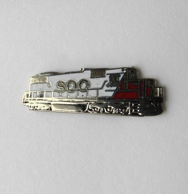 SOO LINE RAILWAY LOCOMOTIVE RAILROAD PIN BADGE 3/4 INCH