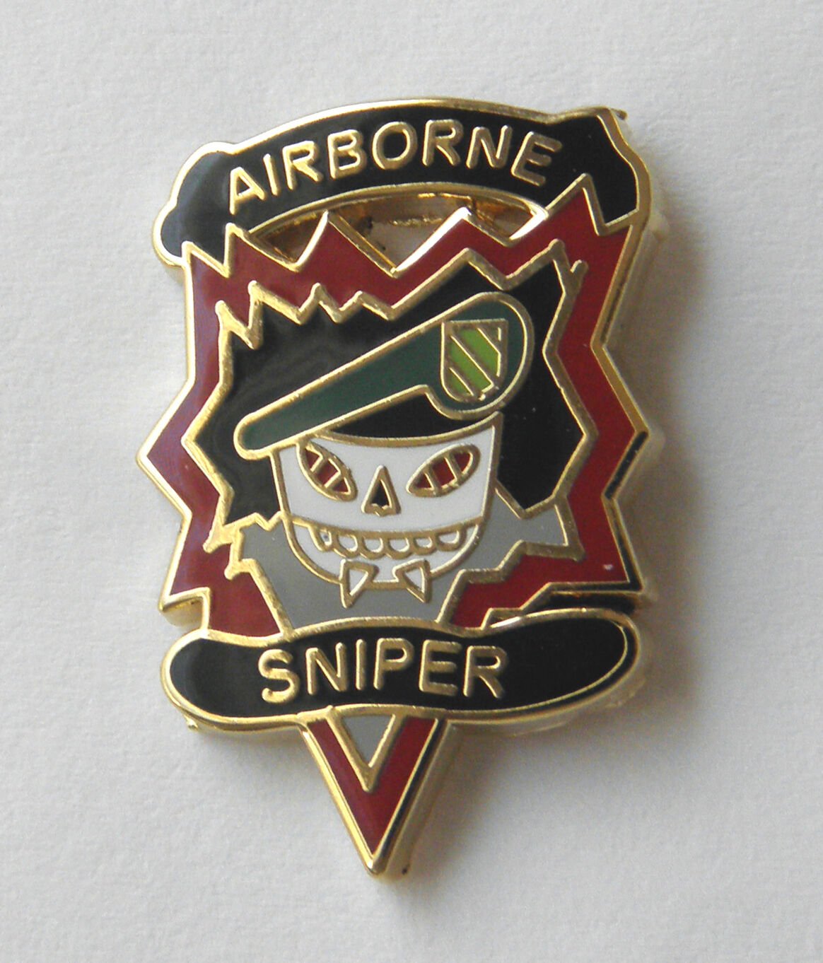 ARMY AIRBORNE SPECIAL FORCES SNIPER GREEN BERET LAPEL PIN BADGE 1 INCH