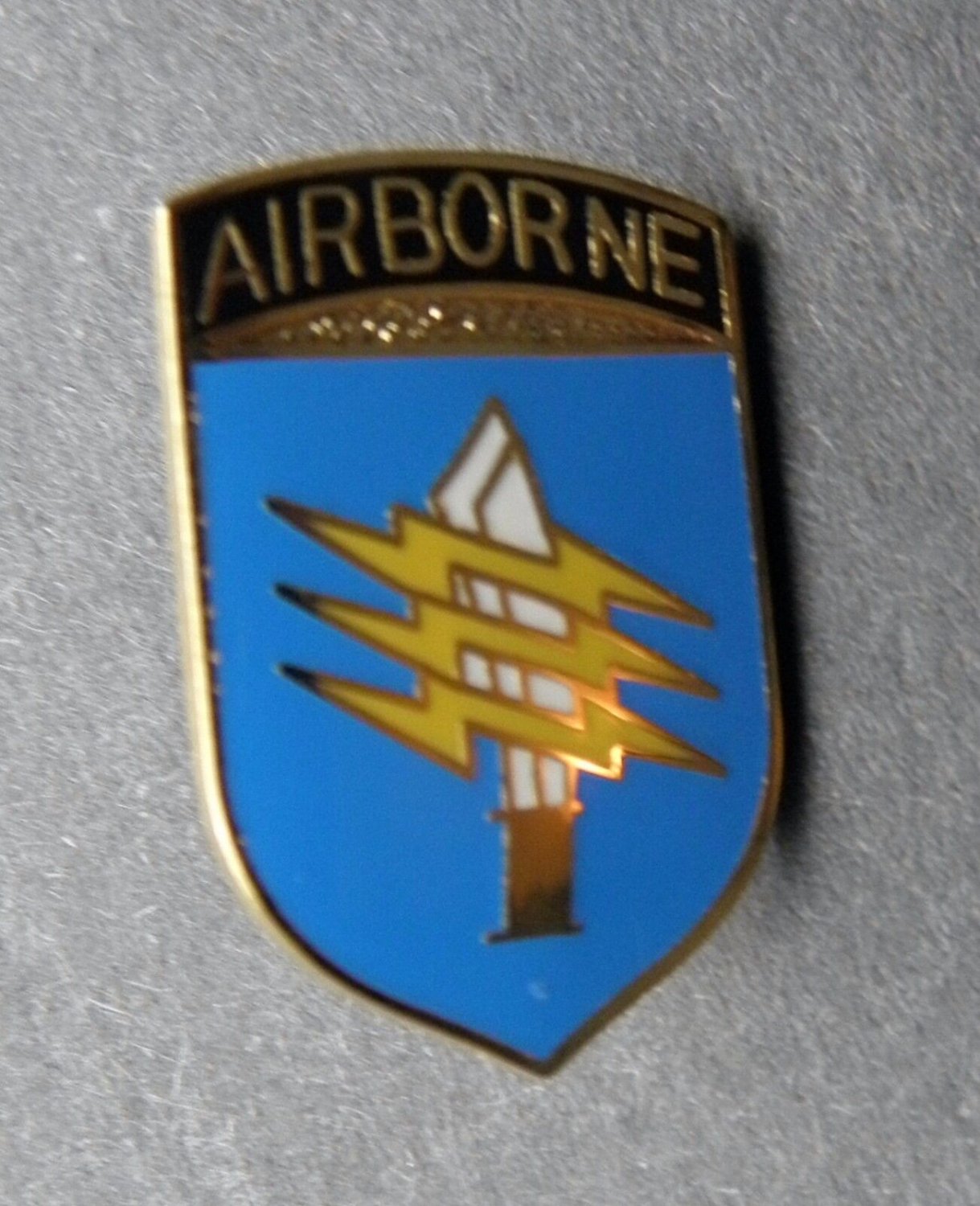 Us Army Airborne Special Forces Lapel Pin Badge 1 inch