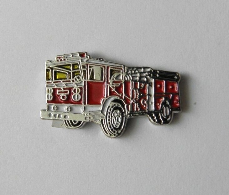 FIRE ENGINE FIREFIGHTER FIREMAN TRUCK LAPEL PIN BADGE 3/4 INCH