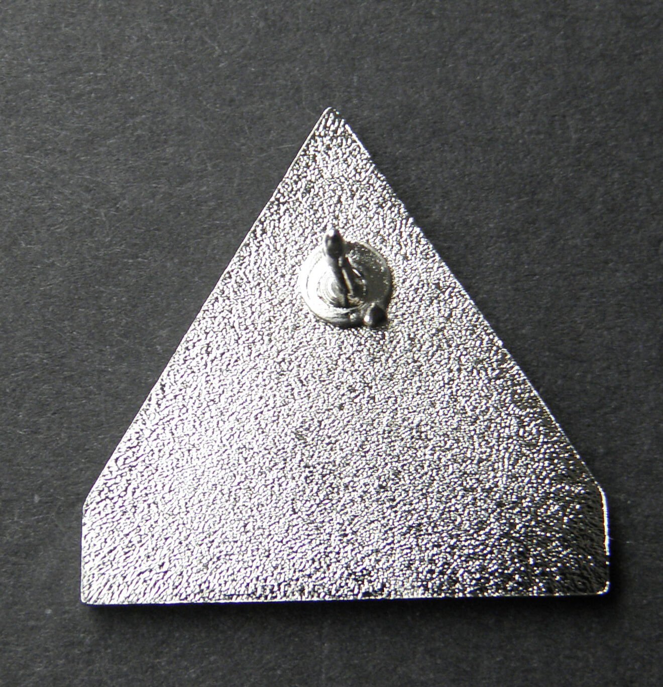 US ARMY ARMOR SCHOOL ARMORED DIVISION TRAINING LAPEL PIN BADGE 1 INCH