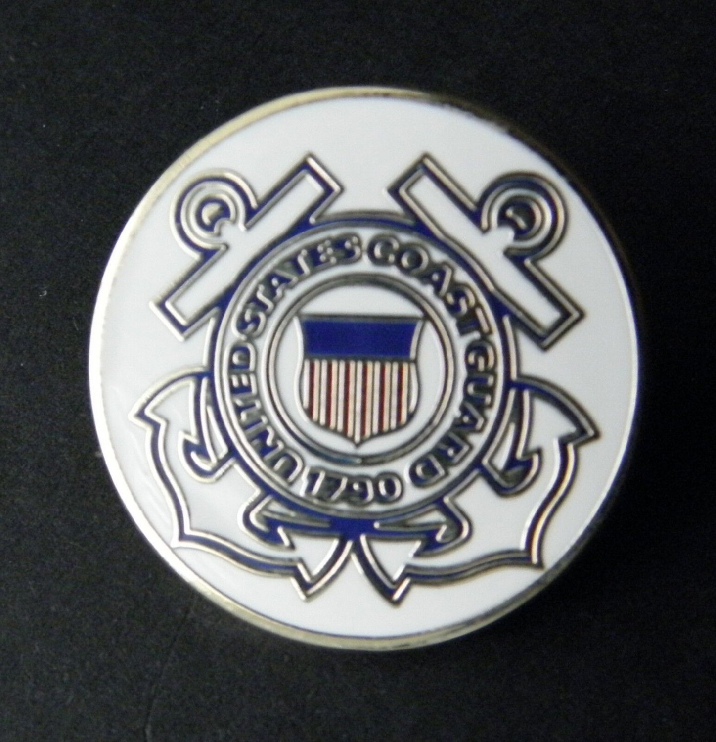US COAST GUARD USCG ANCHORS USA ROUND LAPEL PIN BADGE 1 INCH