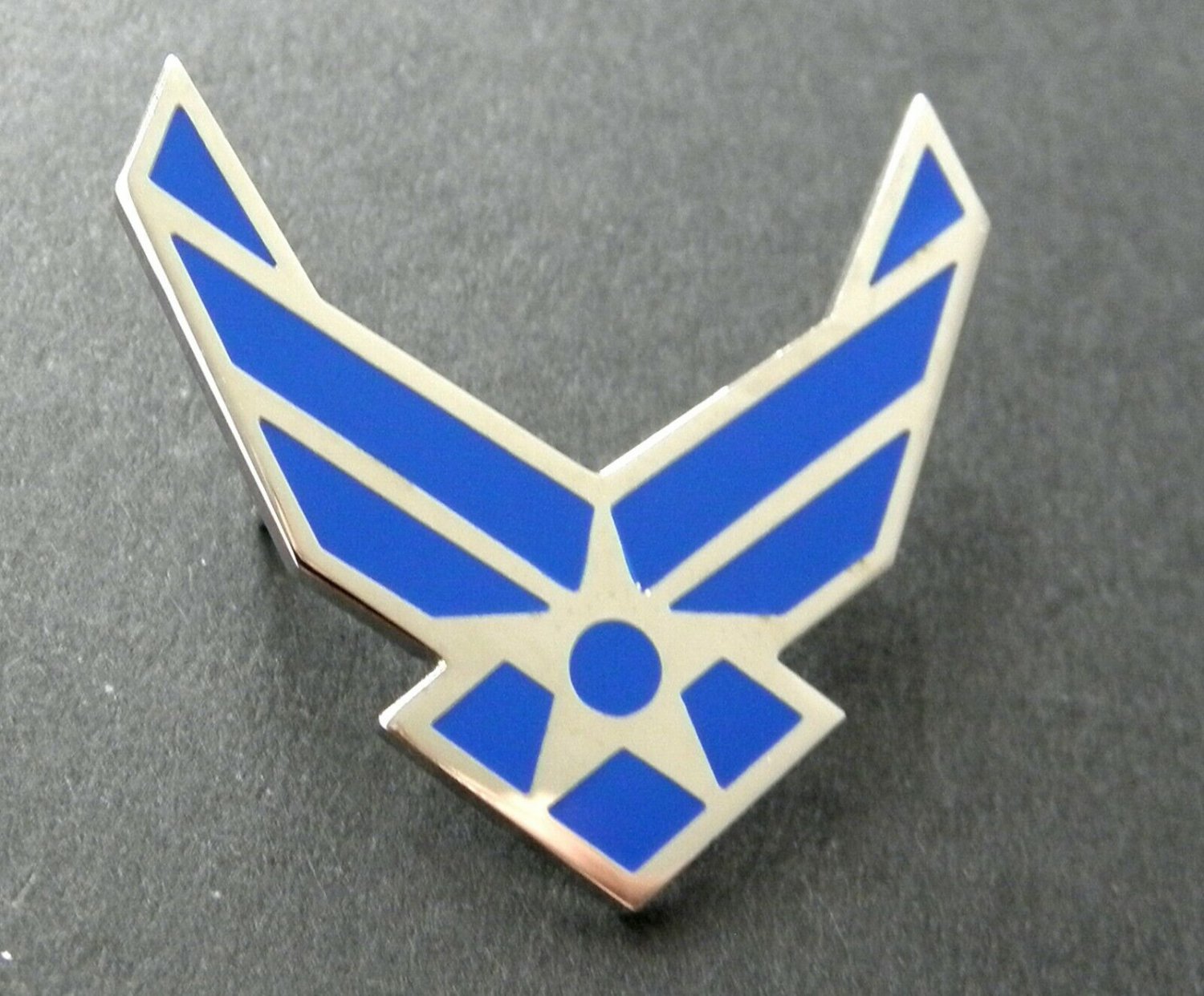 USAF AIR FORCE CUT OUT LARGE WINGS LAPEL PIN BADGE 1.5 INCHES