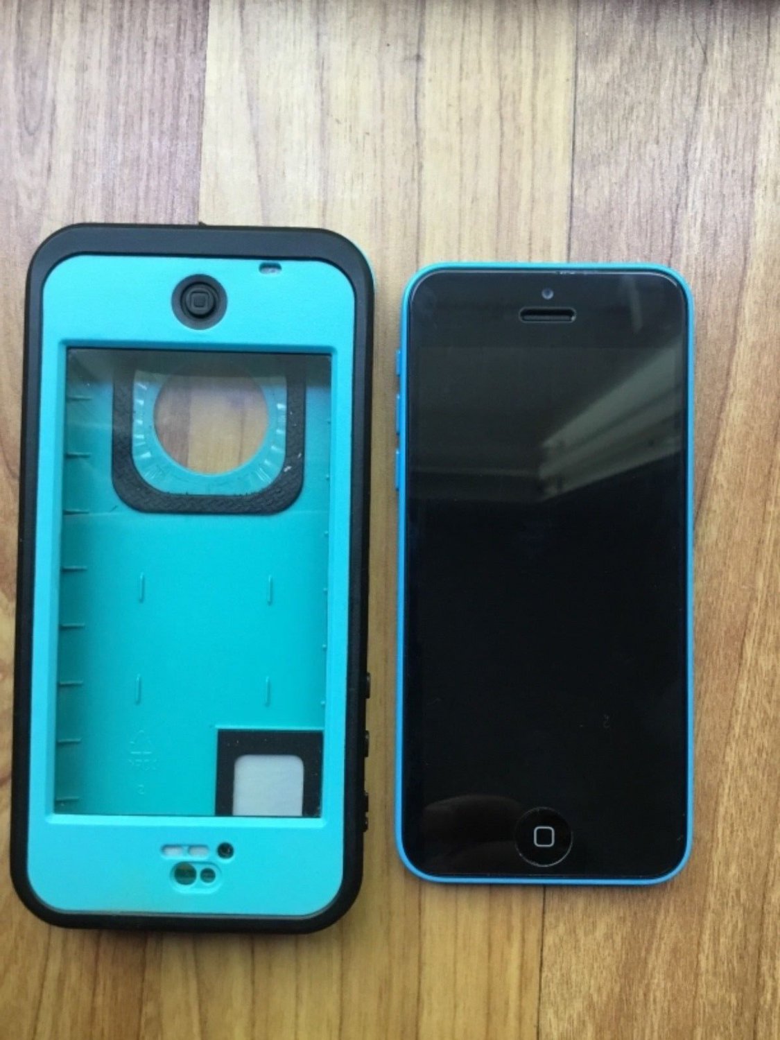 Apple iPhone 5c - 8GB - Blue (Unlocked) A1532 (CDMA + GSM)