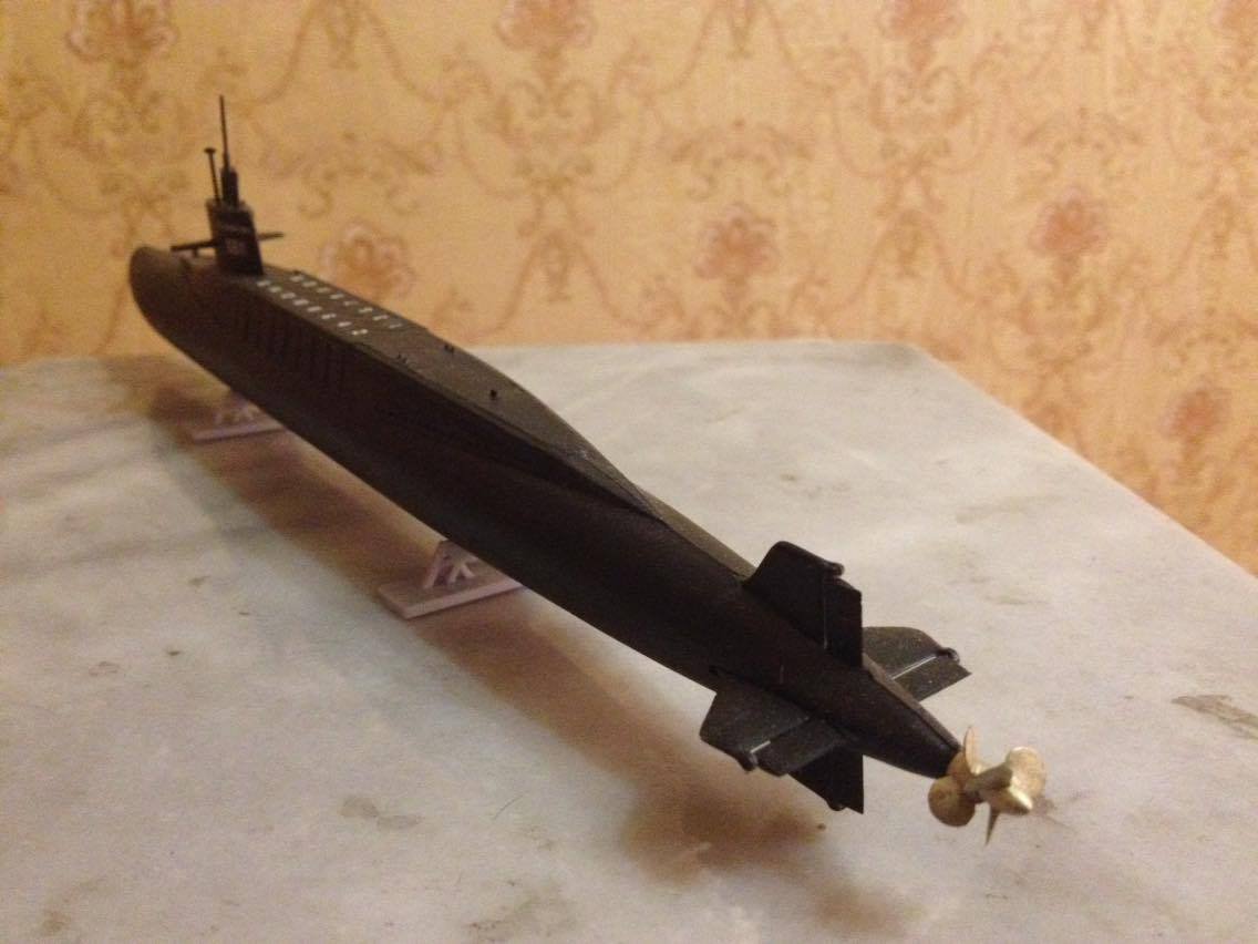 1:350 French Redoutable class ballistic submarine complete model
