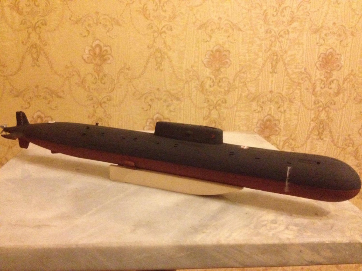 1:350 Soviet/Russian Mike class submarine complete model