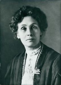 Portrait of Emmeline Pankhurst. - 8x10 photo