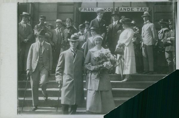 father and daughter Elsa and Edvard Brändström standing on the steps of ...