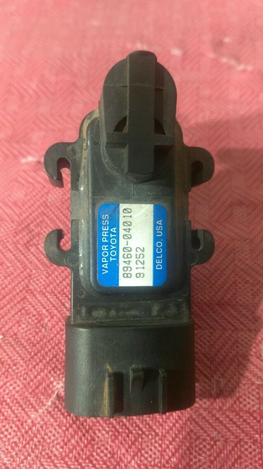 97-00 TOYOTA TACOMA 2.4L GENUINE VAPOR PRESSURE SENSOR 89460-04010