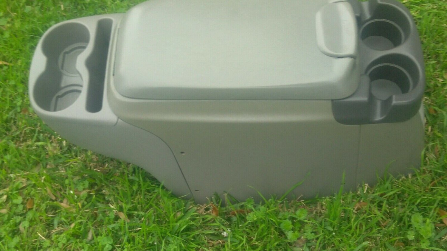 2000 - 2001 FORD EXCURSION CENTER CONSOLE WITH CONTROL GREY