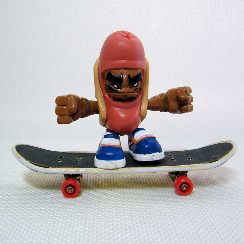 Tech Deck Dudes Evolution # 139 CLOBBER with Bendy Arms 2
