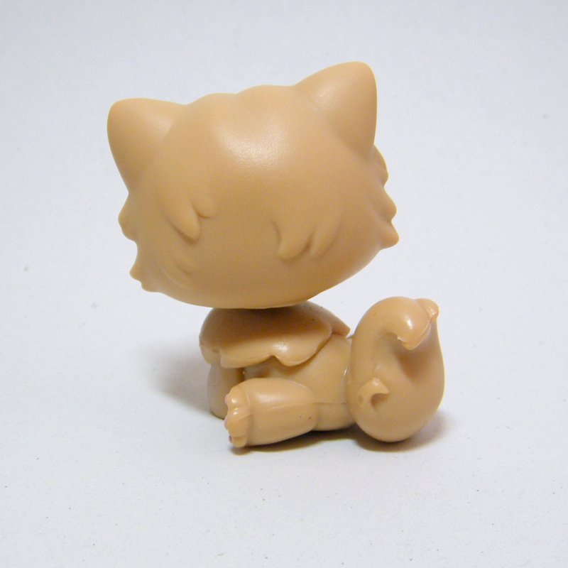 Littlest Pet Shop # 129 Persian CAT Light Tan Body Green Eyes Long Hair
