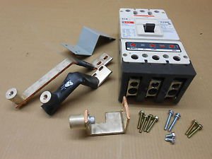 1 CUTLER HAMMER KD3400F 400 AMP 3P 600 VAC C W 300 AMP TRIP & HARDWARE