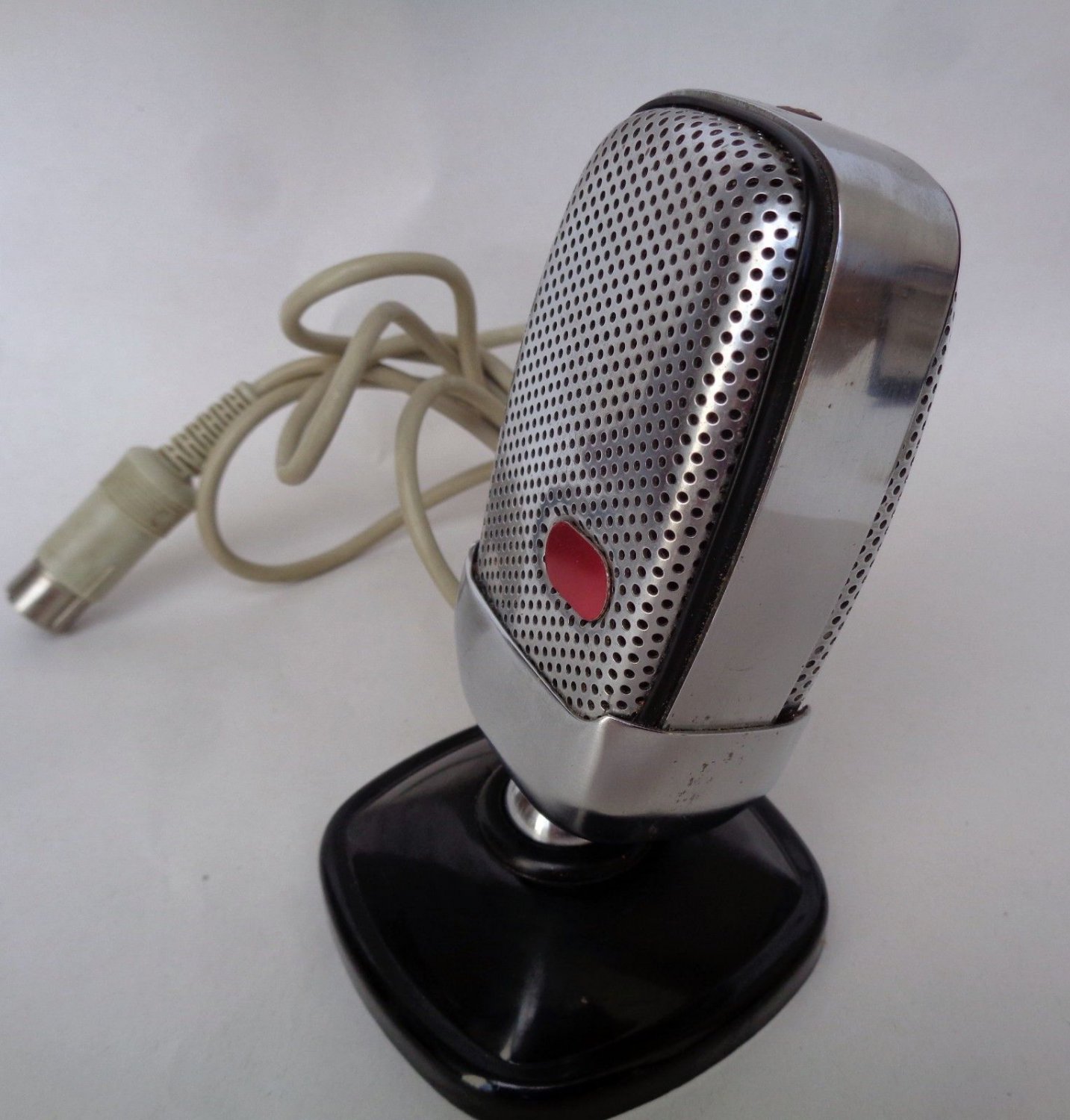 Vintage Peiker Tm24 (Akg) cardioid dynamic microphone 200/Hi Fb. 1960's