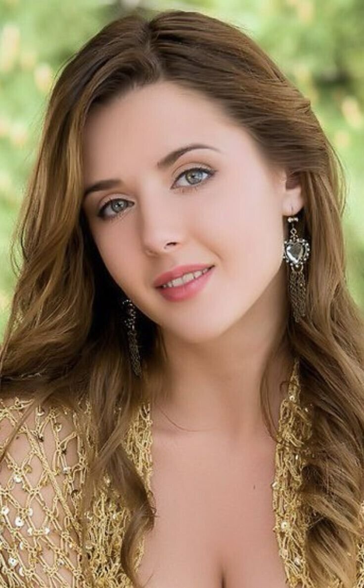 Beautiful Sybil A Sexy 8x10 Glossy Photo