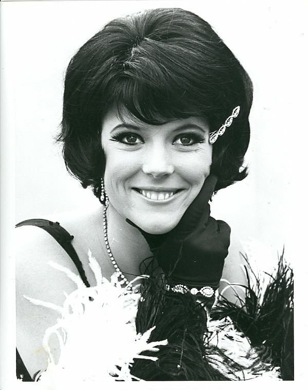 MEREDITH MACRAE PETTICOAT JUNCTION 5X7 Photo