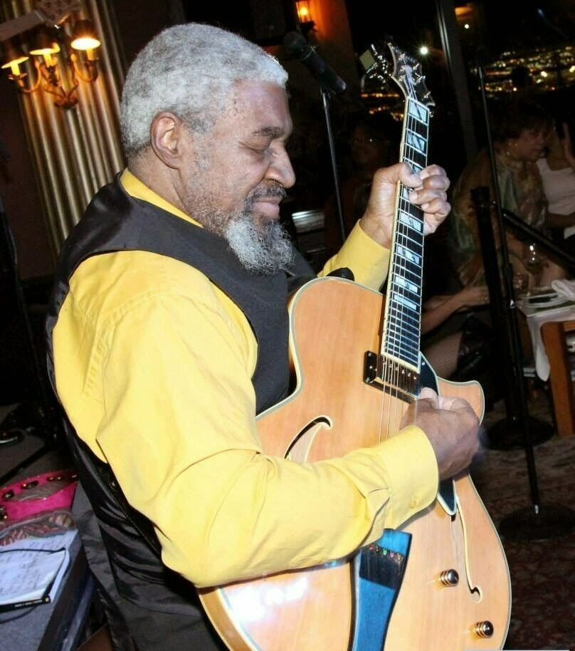 TONY DRAKE 8X10 Photo