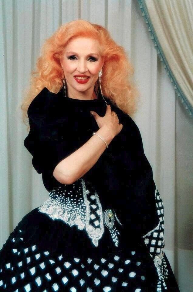 BEAUTIFUL SABAH 8X10 Photo